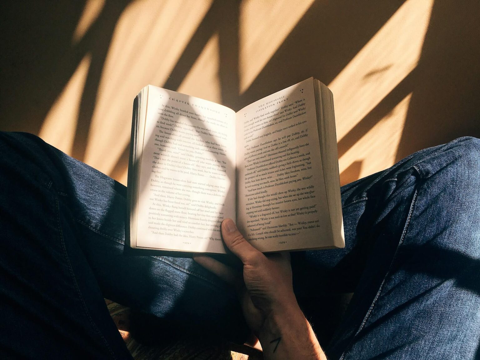Master Leer Conjugation: Complete Guide for All Tenses